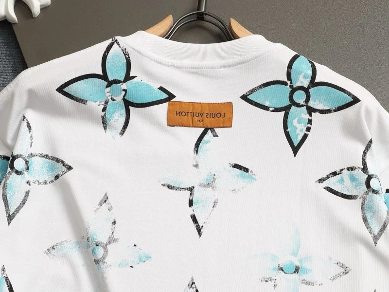 Factory-made Louis Vuitton T-Shirts