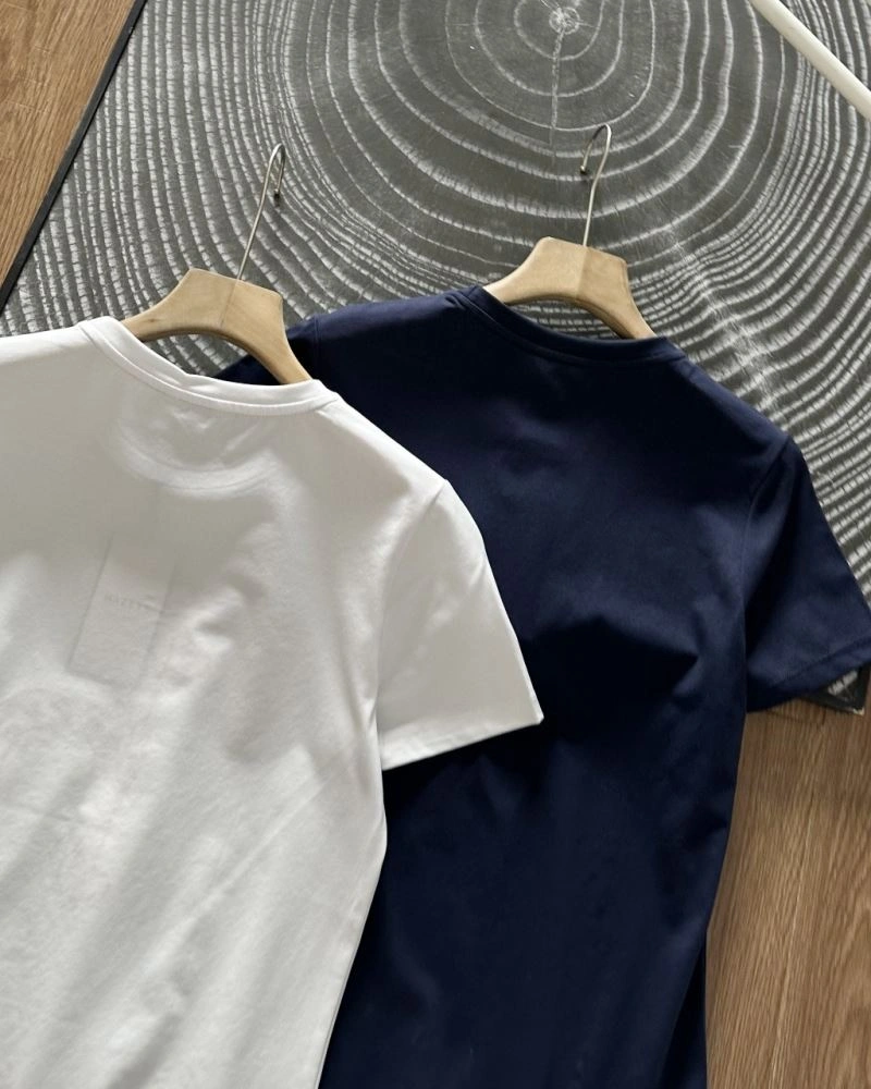 Precise copy Louis Vuitton T-Shirts