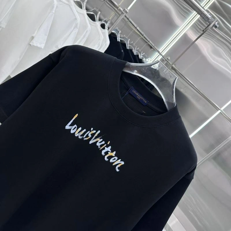 Precise copy Louis Vuitton T-Shirts