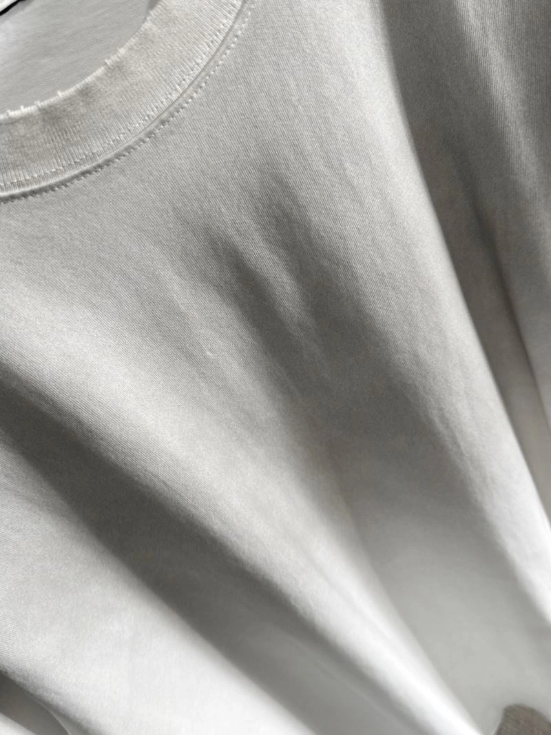 Low-cost Louis Vuitton T-Shirts
