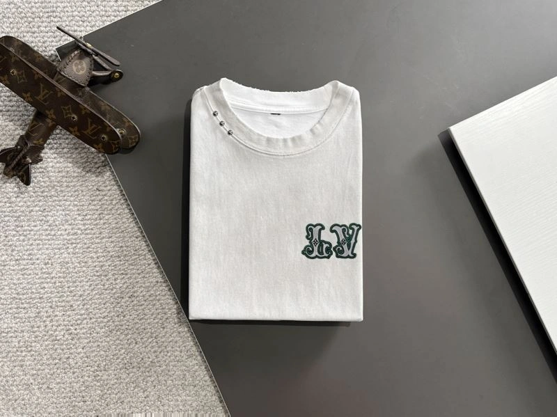 Low-cost Louis Vuitton T-Shirts