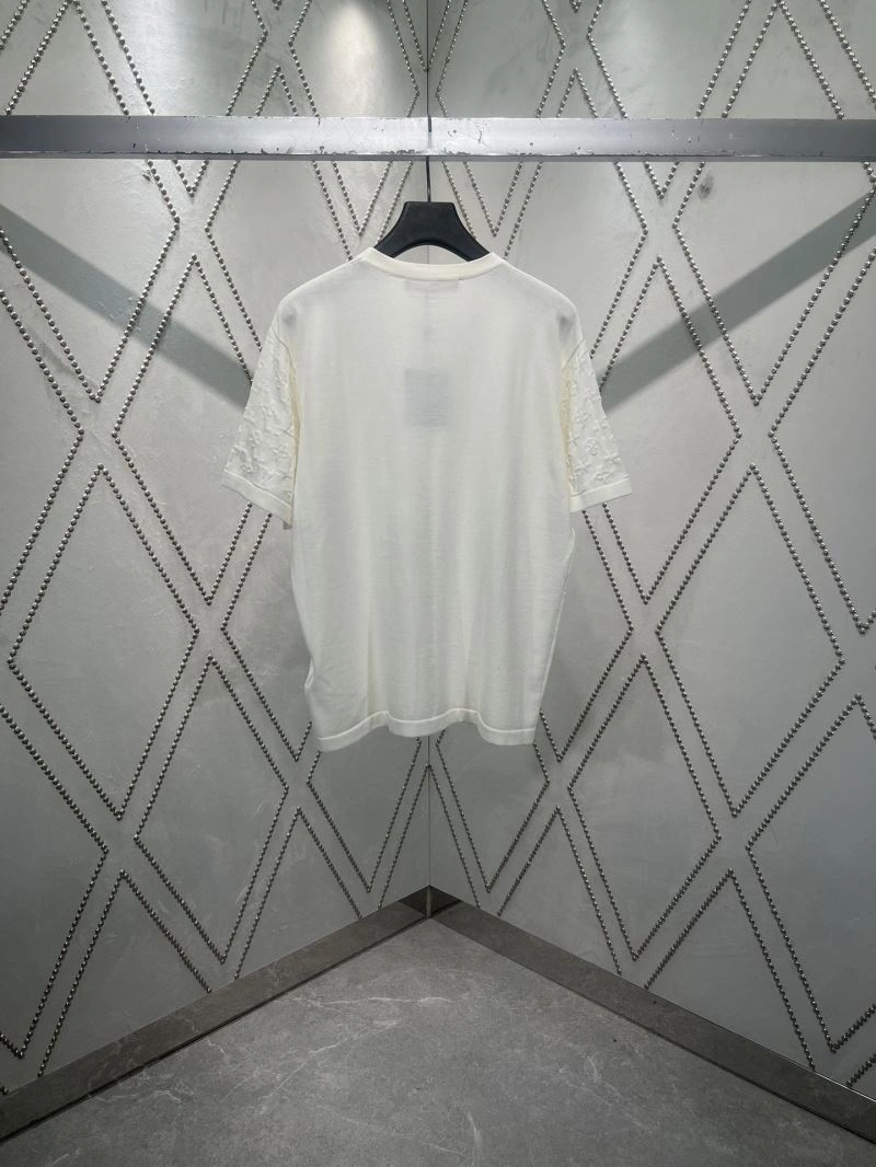 Low-cost Louis Vuitton T-Shirts