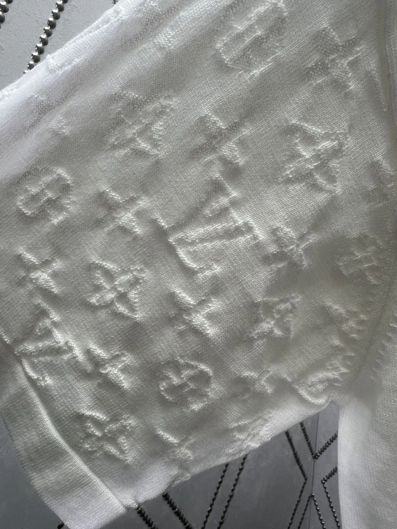 Low-cost Louis Vuitton T-Shirts