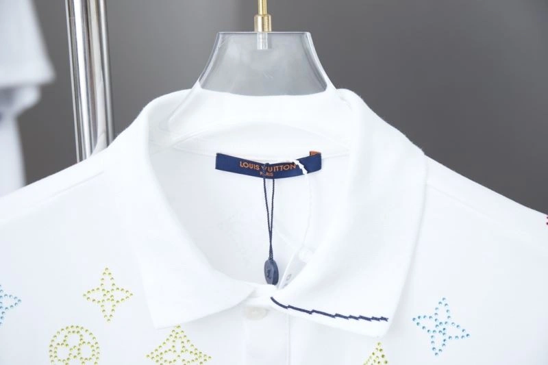 Indistinguishable Louis Vuitton T-Shirts