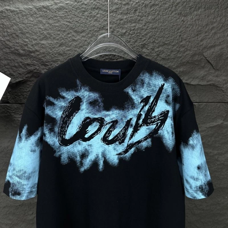 Indistinguishable Louis Vuitton T-Shirts