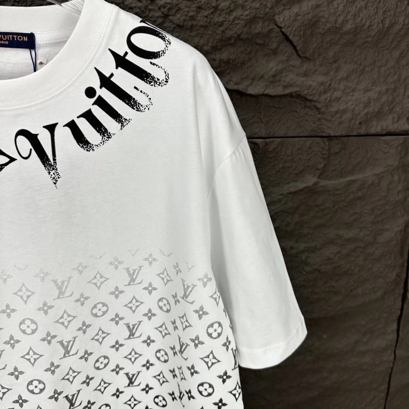 Perfect replica Louis Vuitton T-Shirts