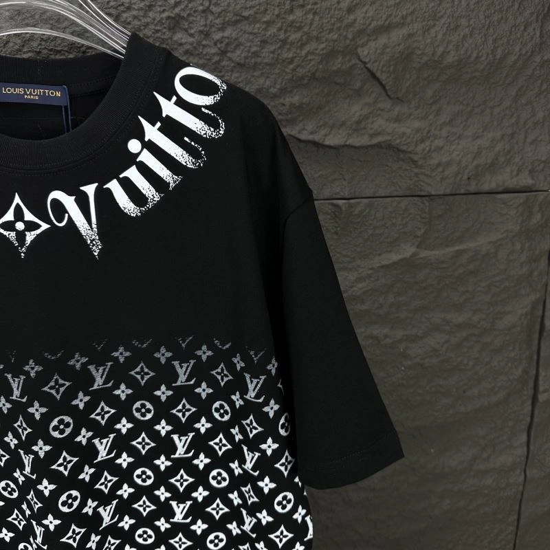 Factory-made Louis Vuitton T-Shirts