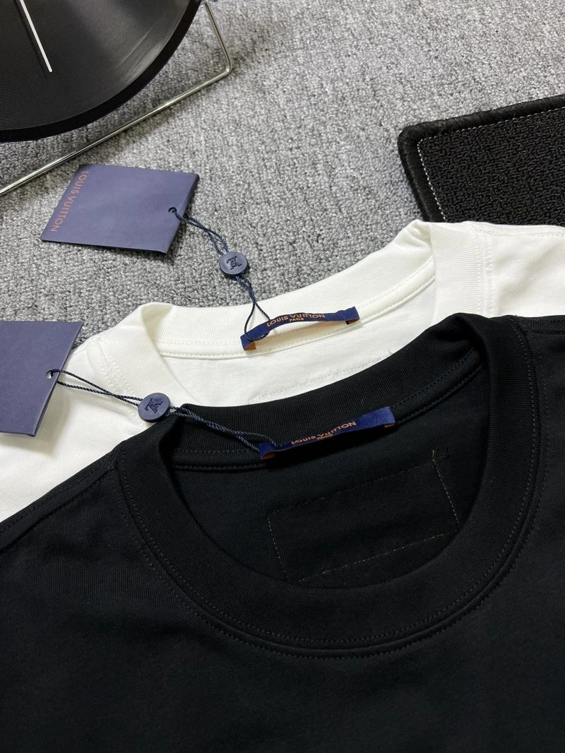 Exact replica Louis Vuitton T-Shirts