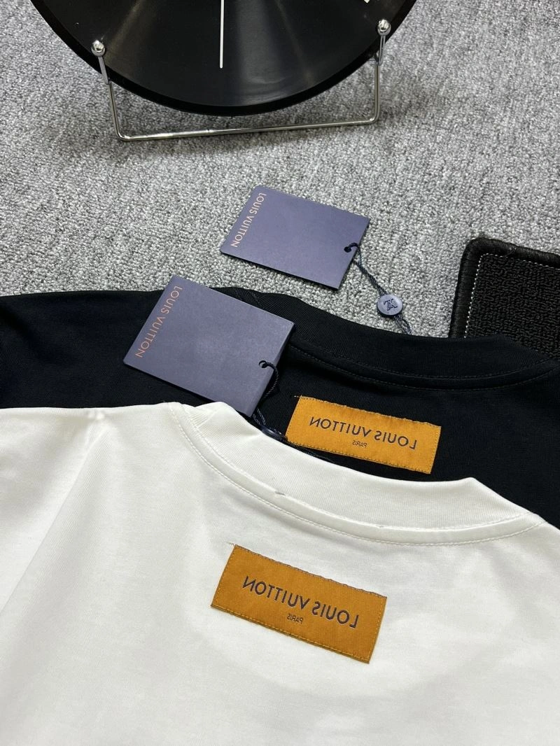 Exact replica Louis Vuitton T-Shirts