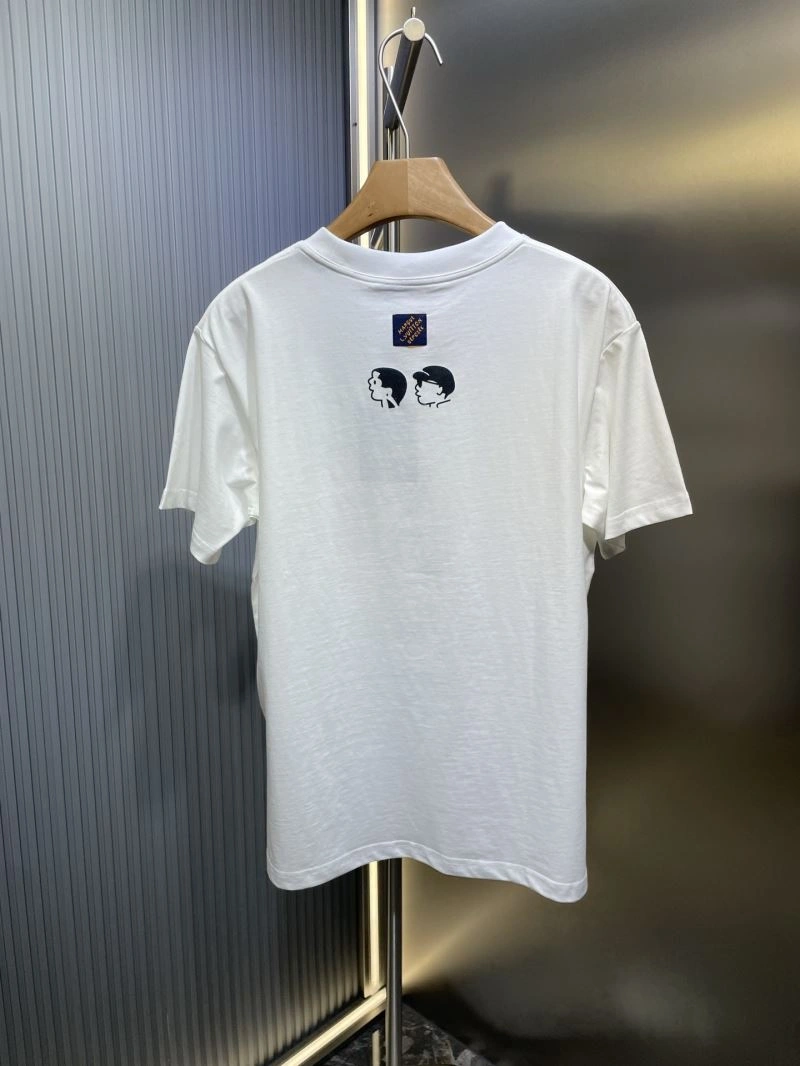 Indistinguishable Louis Vuitton T-Shirts