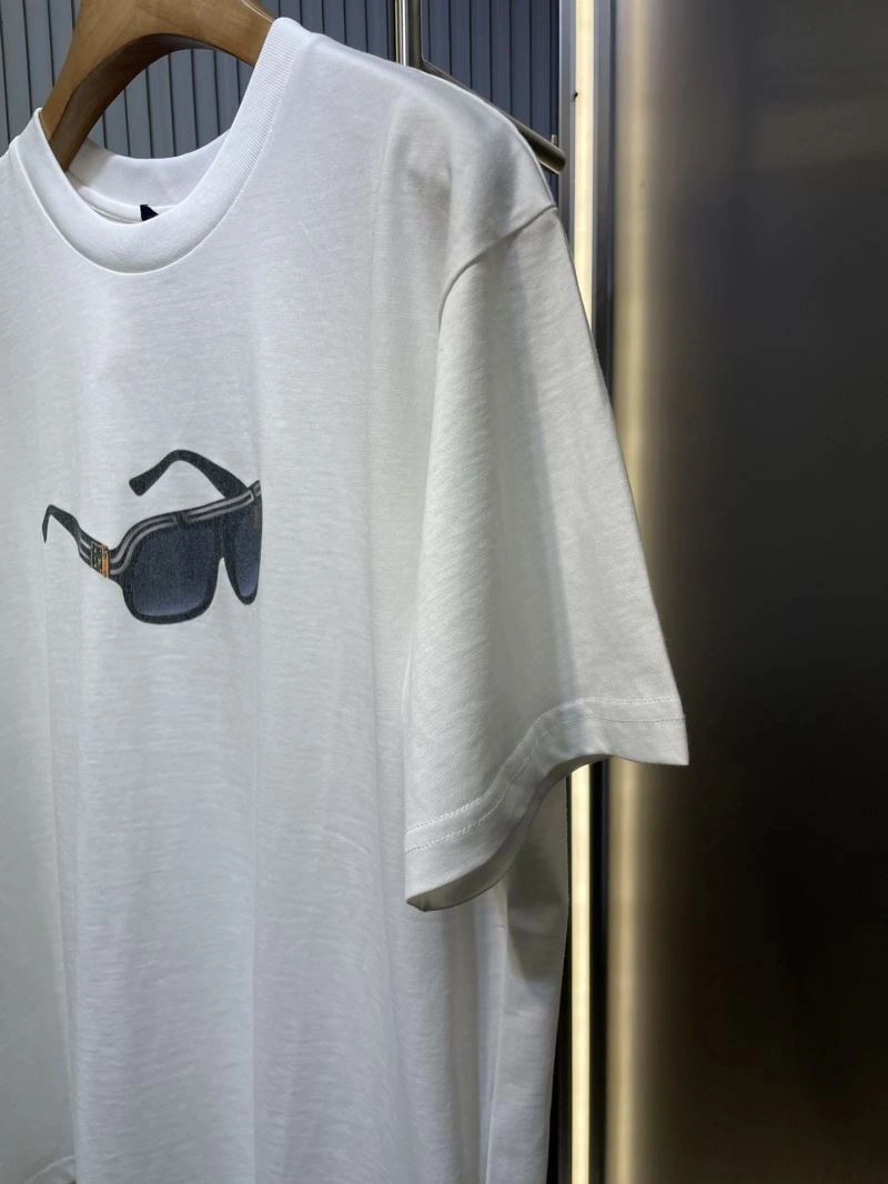 Perfect replica Louis Vuitton T-Shirts
