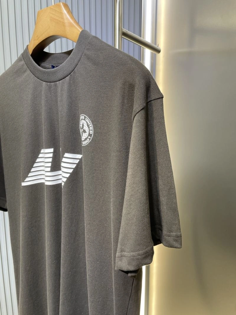 Factory-made Louis Vuitton T-Shirts