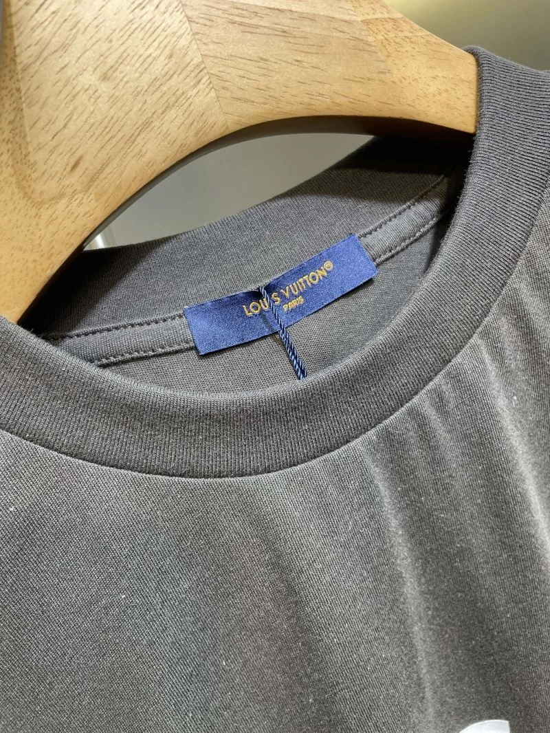Factory-made Louis Vuitton T-Shirts