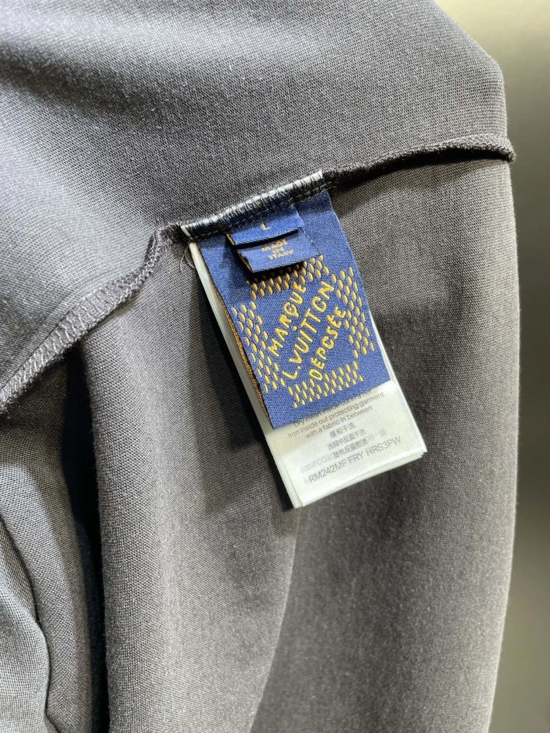 Factory-made Louis Vuitton T-Shirts