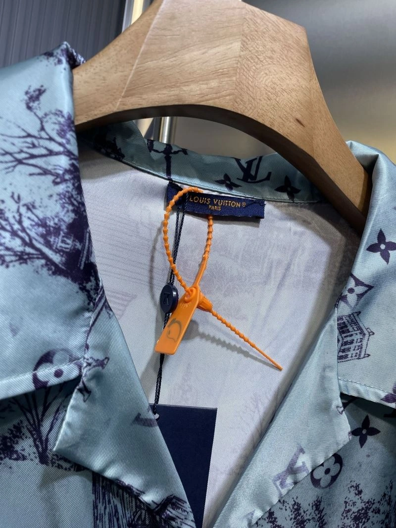 Bargain Louis Vuitton T-Shirts