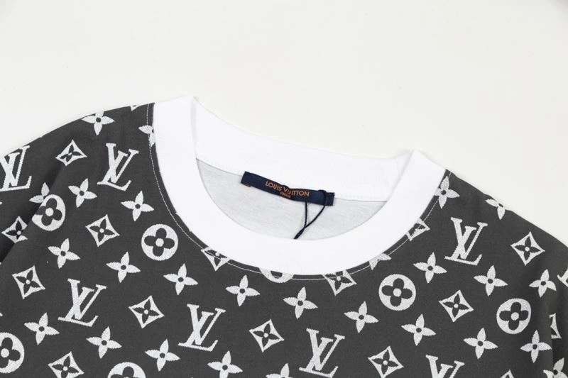 Indistinguishable Louis Vuitton T-Shirts