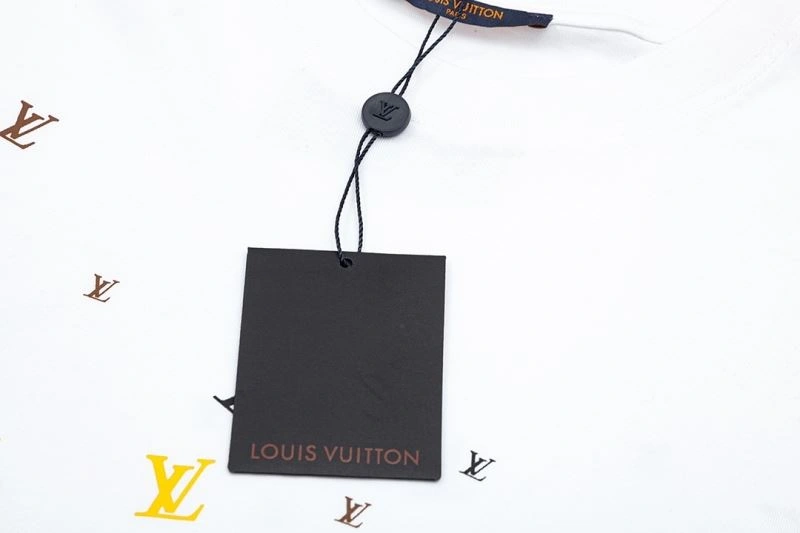 High fidelity Louis Vuitton T-Shirts