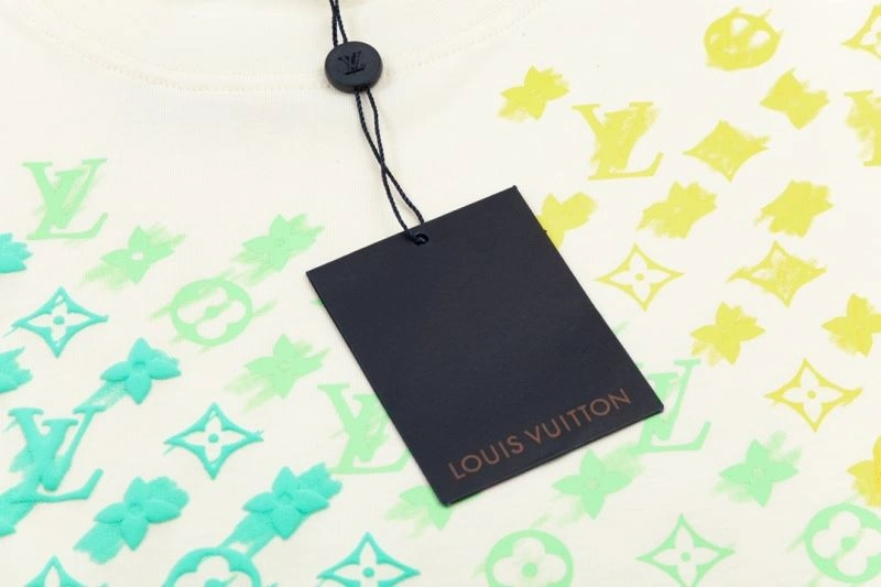 1:1 copy Louis Vuitton T-Shirts