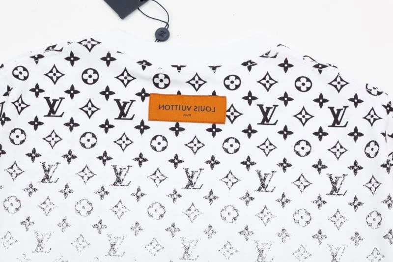 Inexpensive Louis Vuitton T-Shirts