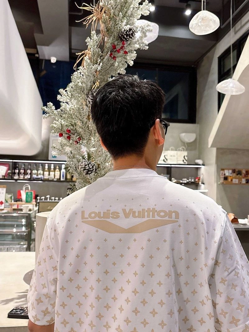 Cut-rate Louis Vuitton T-Shirts