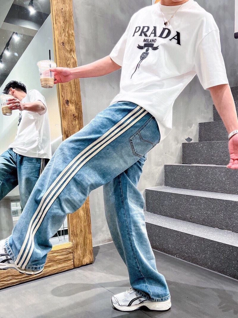 Indistinguishable Louis Vuitton T-Shirts