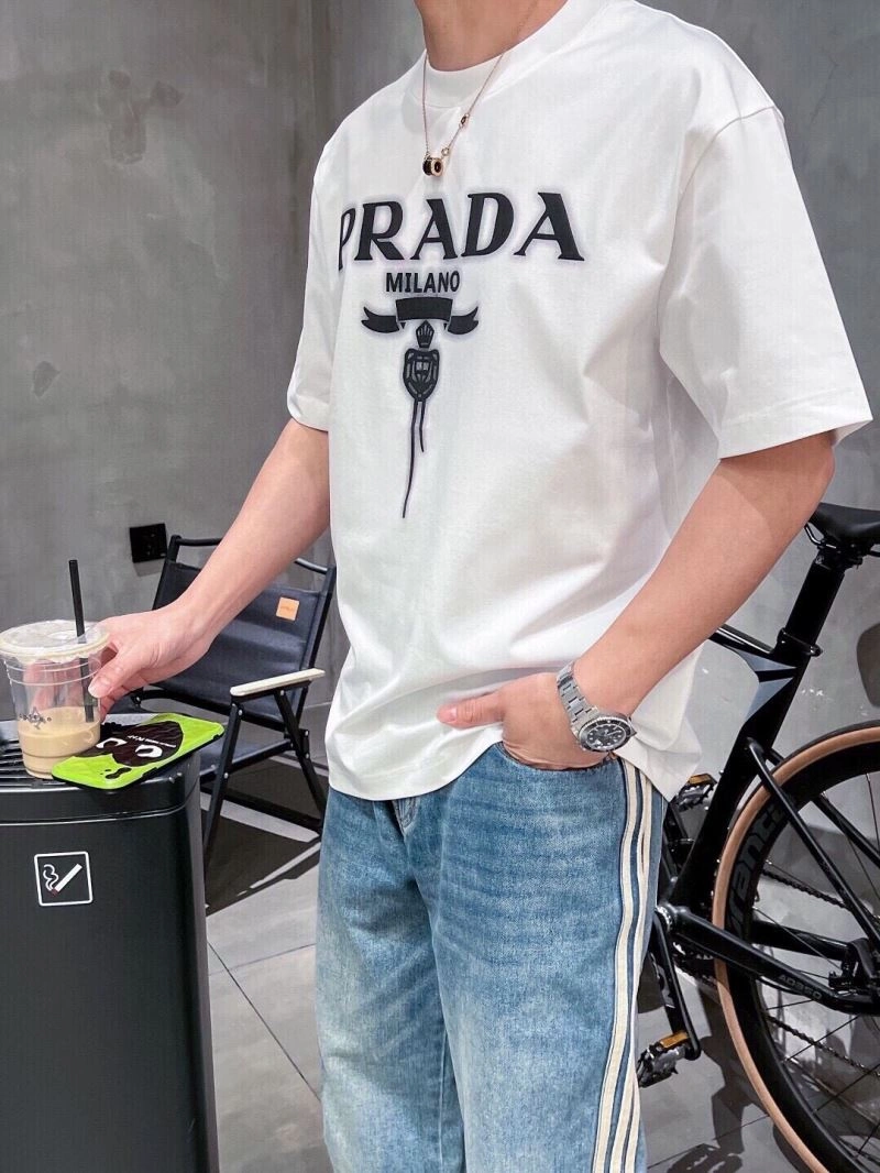 Indistinguishable Louis Vuitton T-Shirts