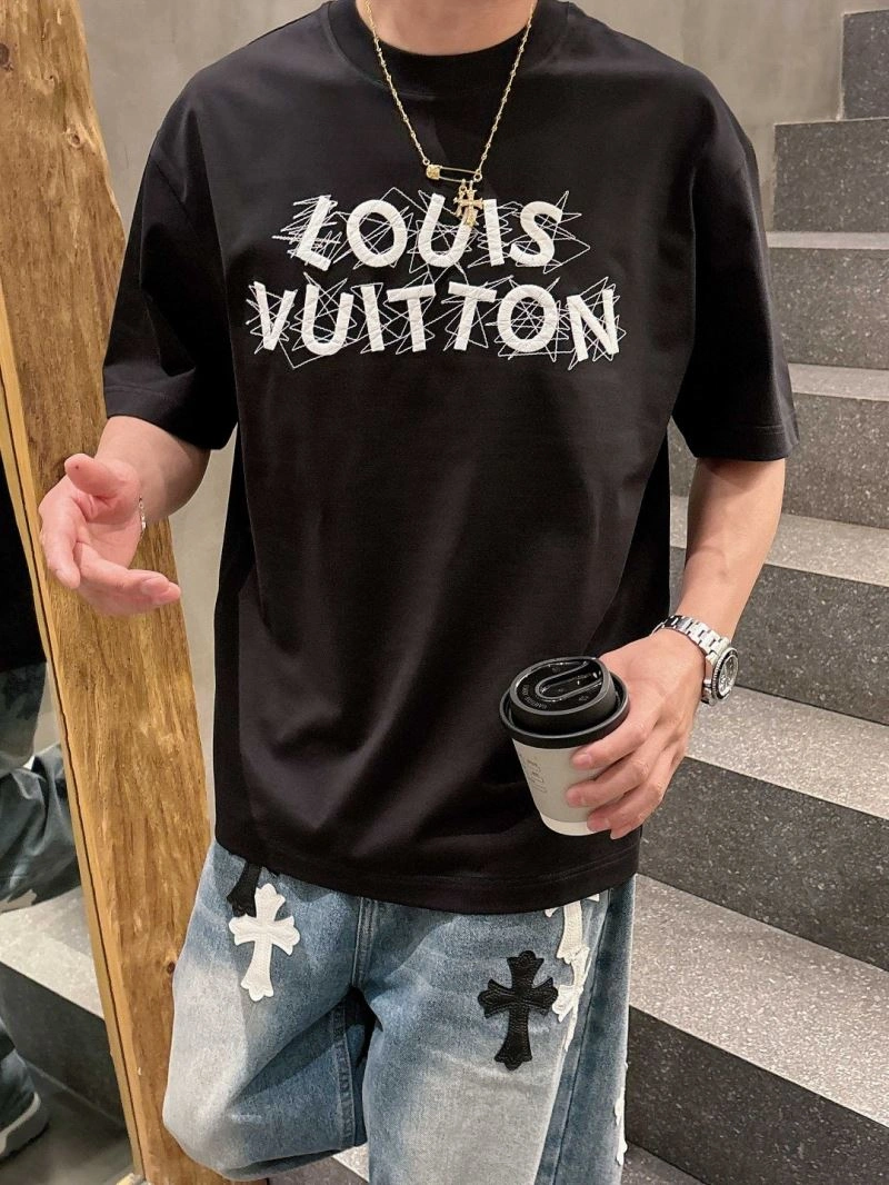 Low-cost Louis Vuitton T-Shirts