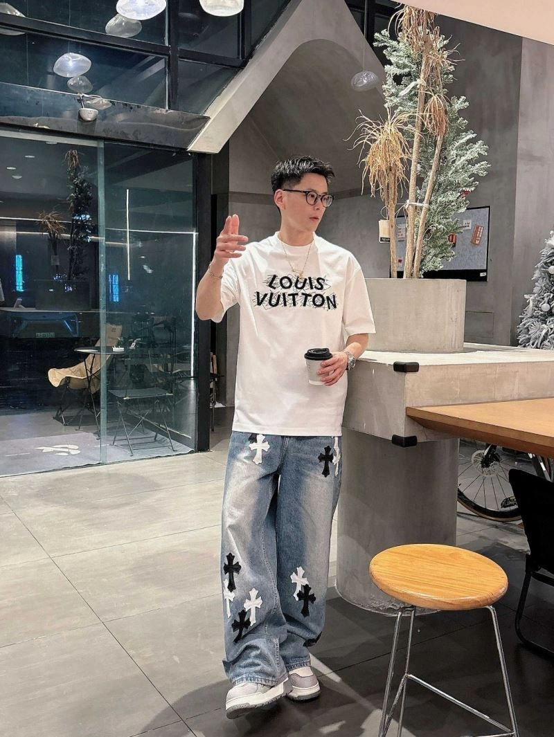 Perfect replica Louis Vuitton T-Shirts