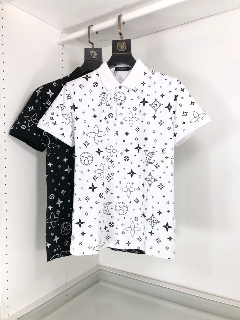 Accurate model Louis Vuitton T-Shirts
