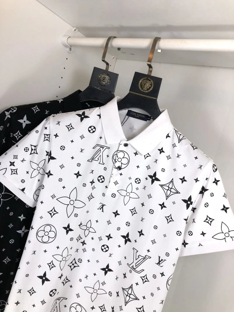 Accurate model Louis Vuitton T-Shirts