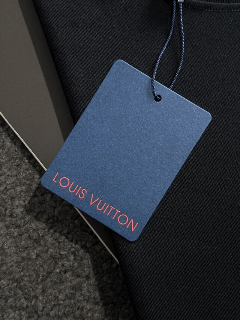 Indistinguishable Louis Vuitton T-Shirts