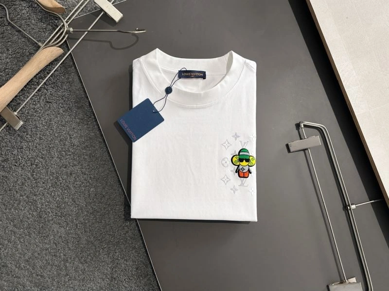 Perfect replica Louis Vuitton T-Shirts