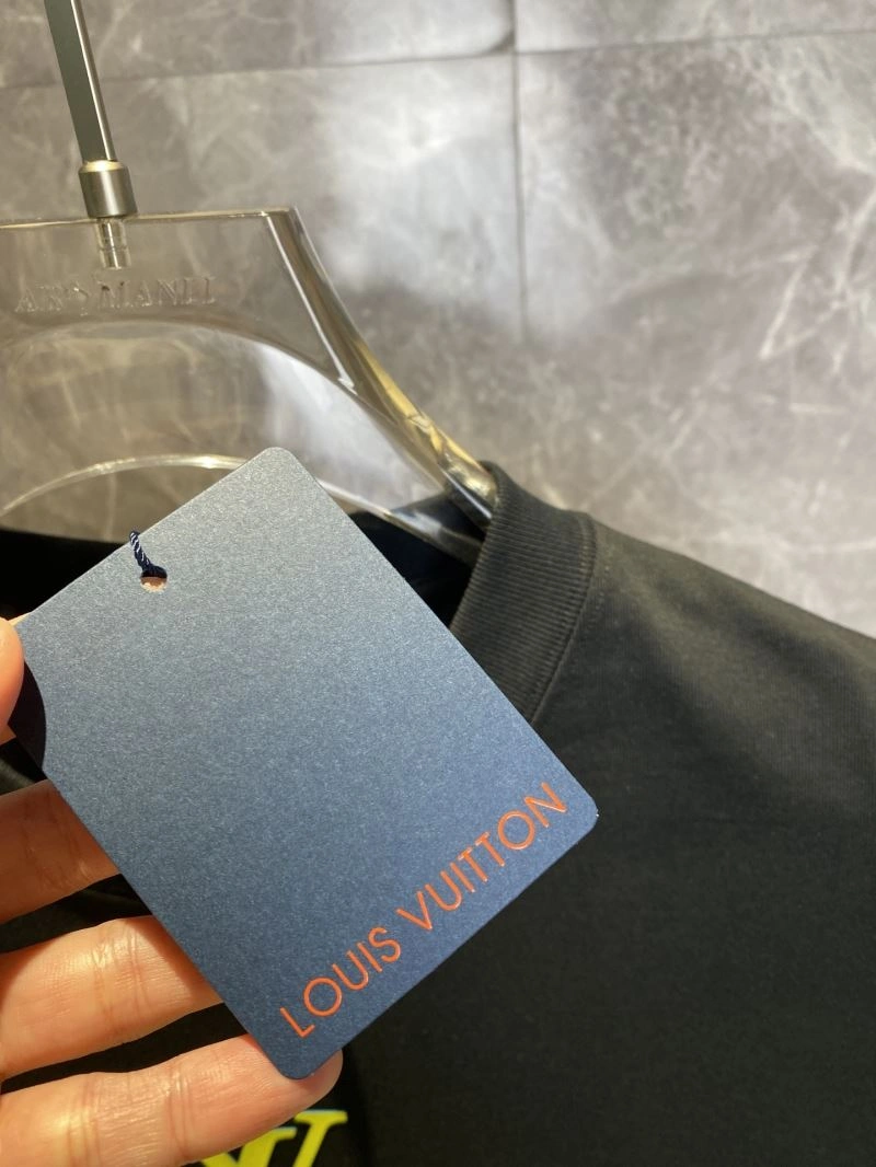High accuracy Louis Vuitton T-Shirts