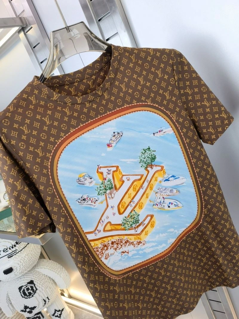 Factory-made Louis Vuitton T-Shirts