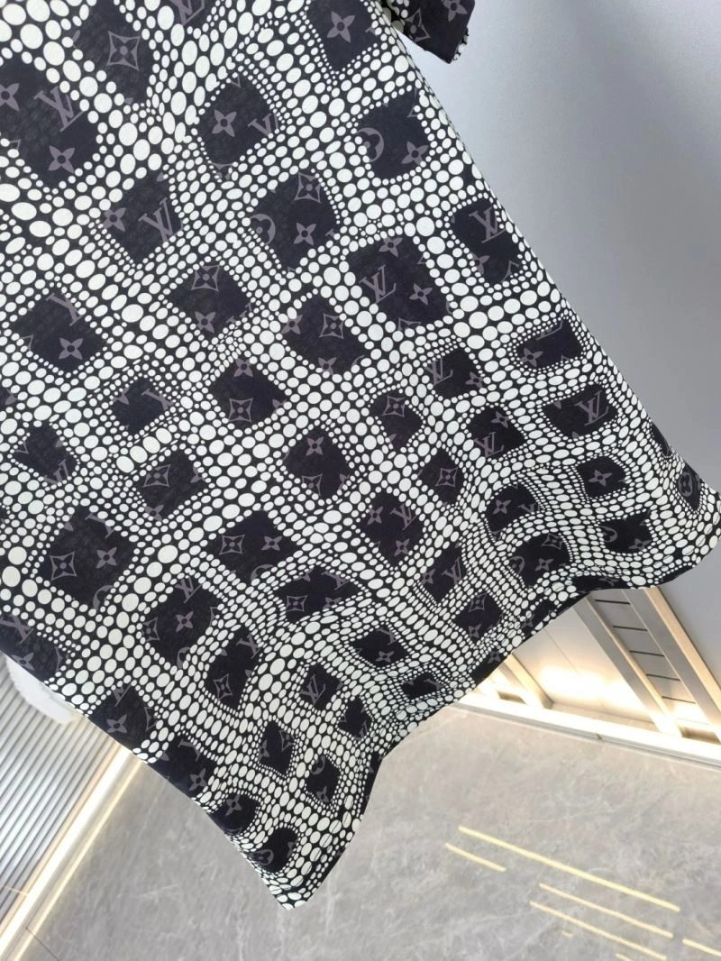 Top mirror Louis Vuitton T-Shirts