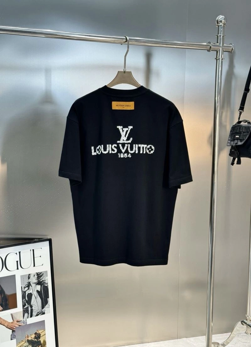 Bargain Louis Vuitton T-Shirts