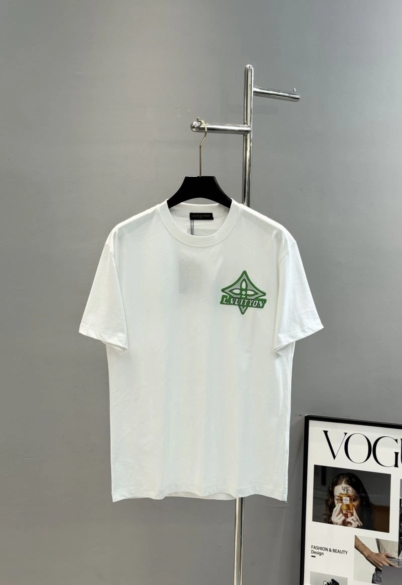Bargain Louis Vuitton T-Shirts