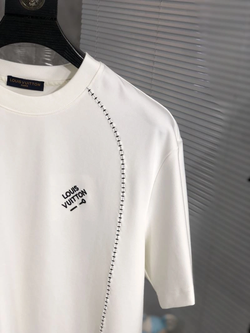 Precise copy Louis Vuitton T-Shirts