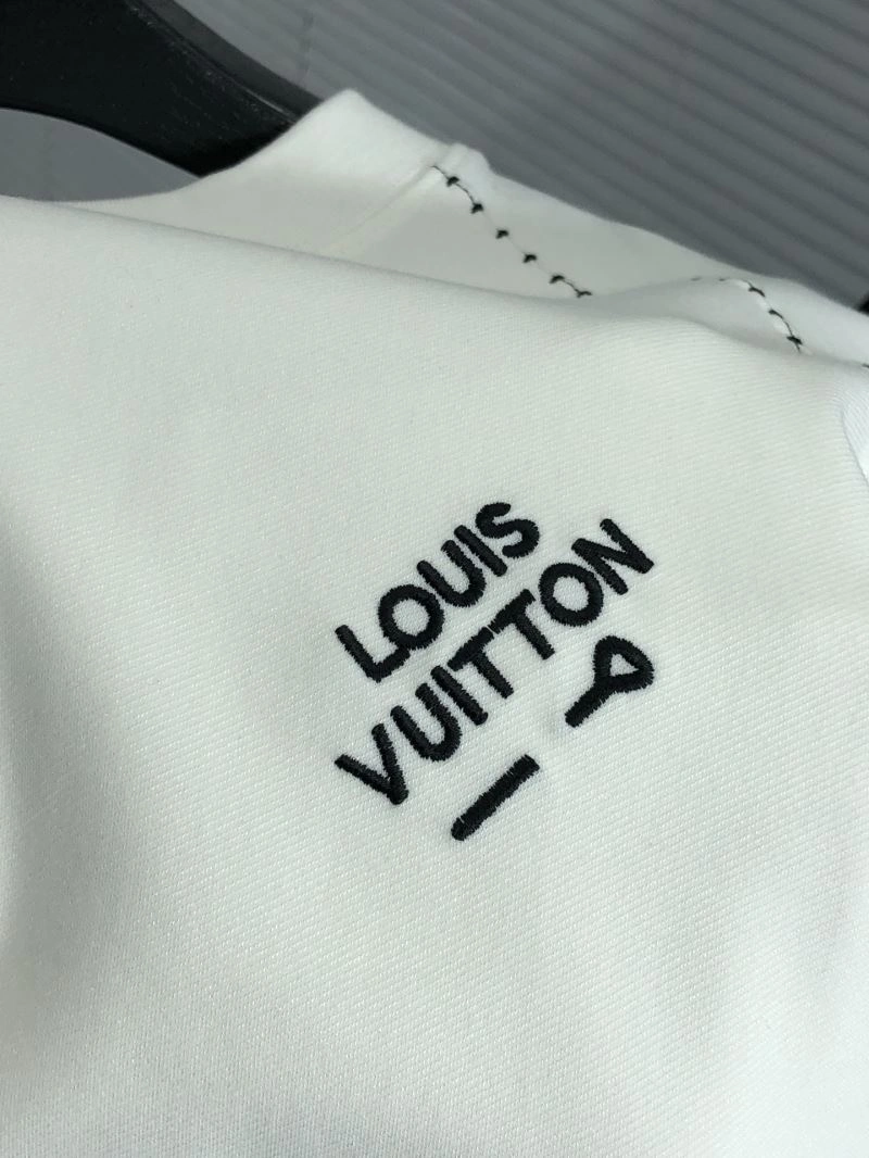Precise copy Louis Vuitton T-Shirts