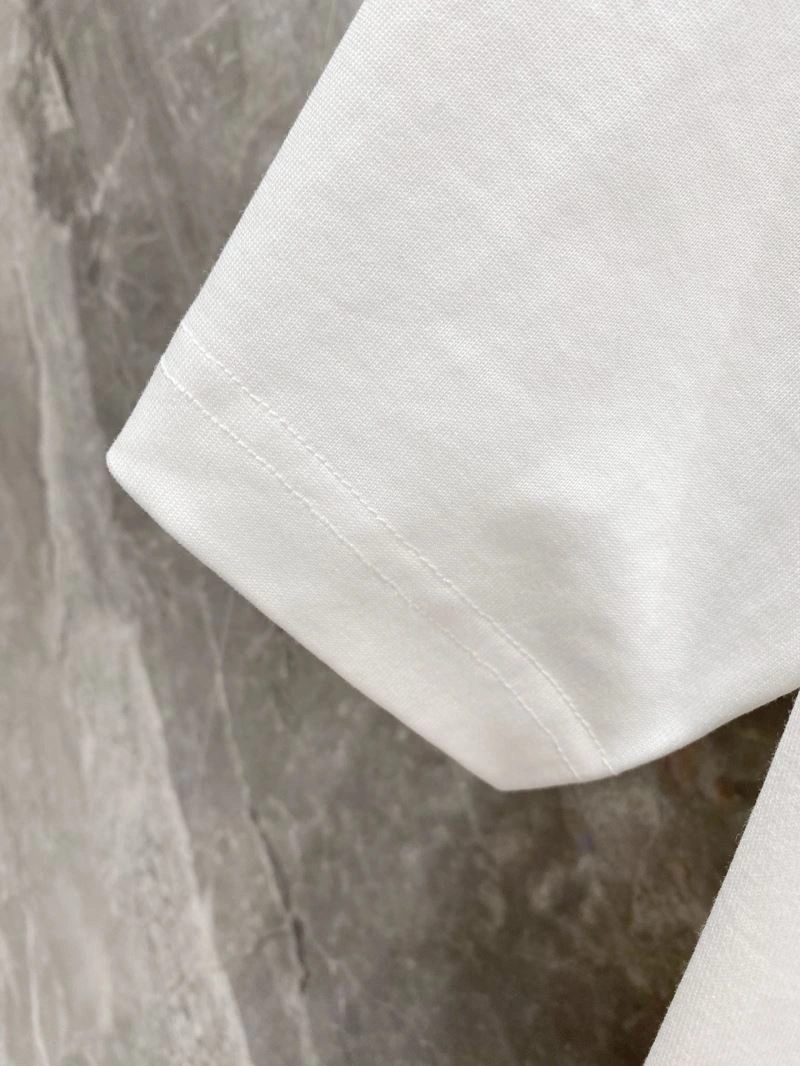 Bargain Louis Vuitton T-Shirts