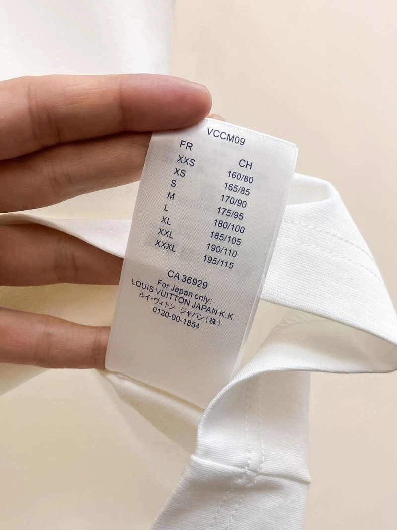 Bargain Louis Vuitton T-Shirts