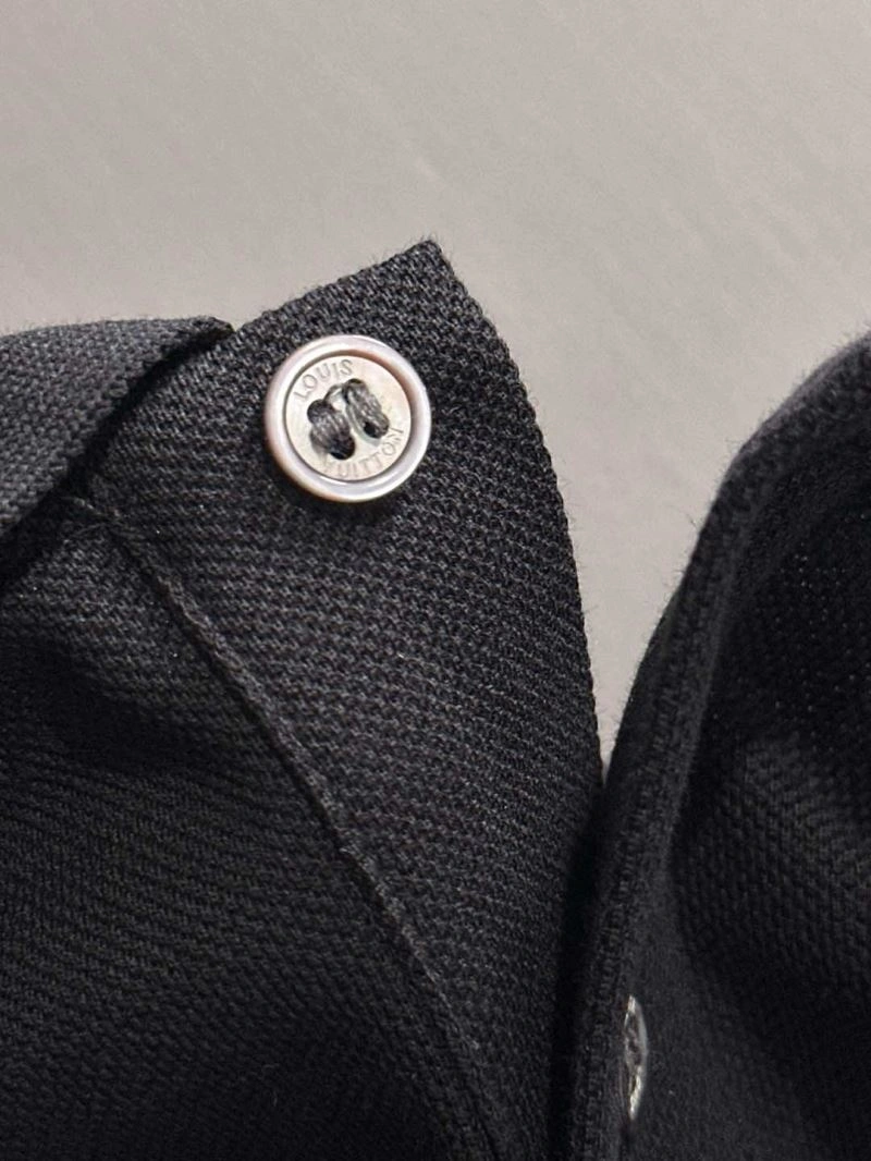 Precise copy Louis Vuitton T-Shirts