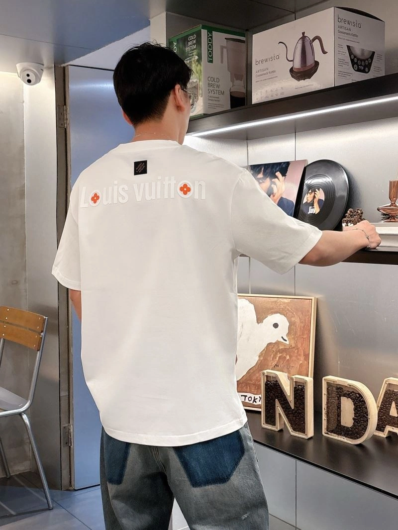 Inexpensive Louis Vuitton T-Shirts
