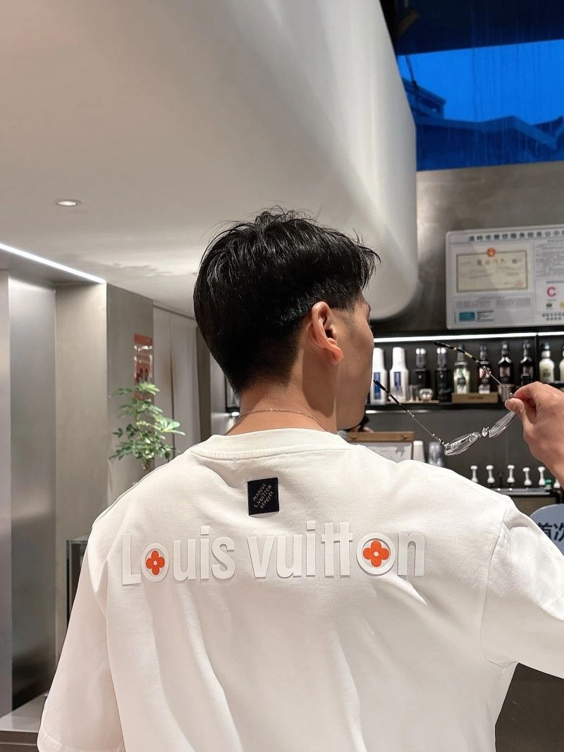 Inexpensive Louis Vuitton T-Shirts