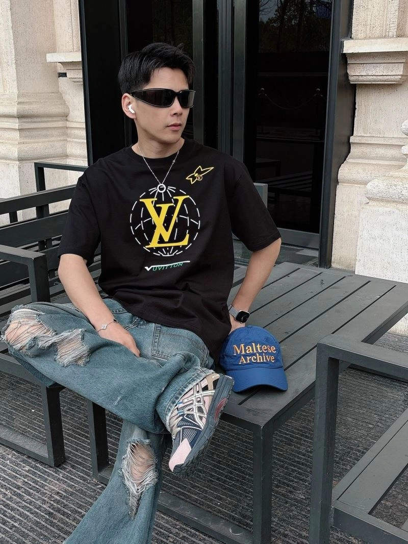 Value-priced Louis Vuitton T-Shirts