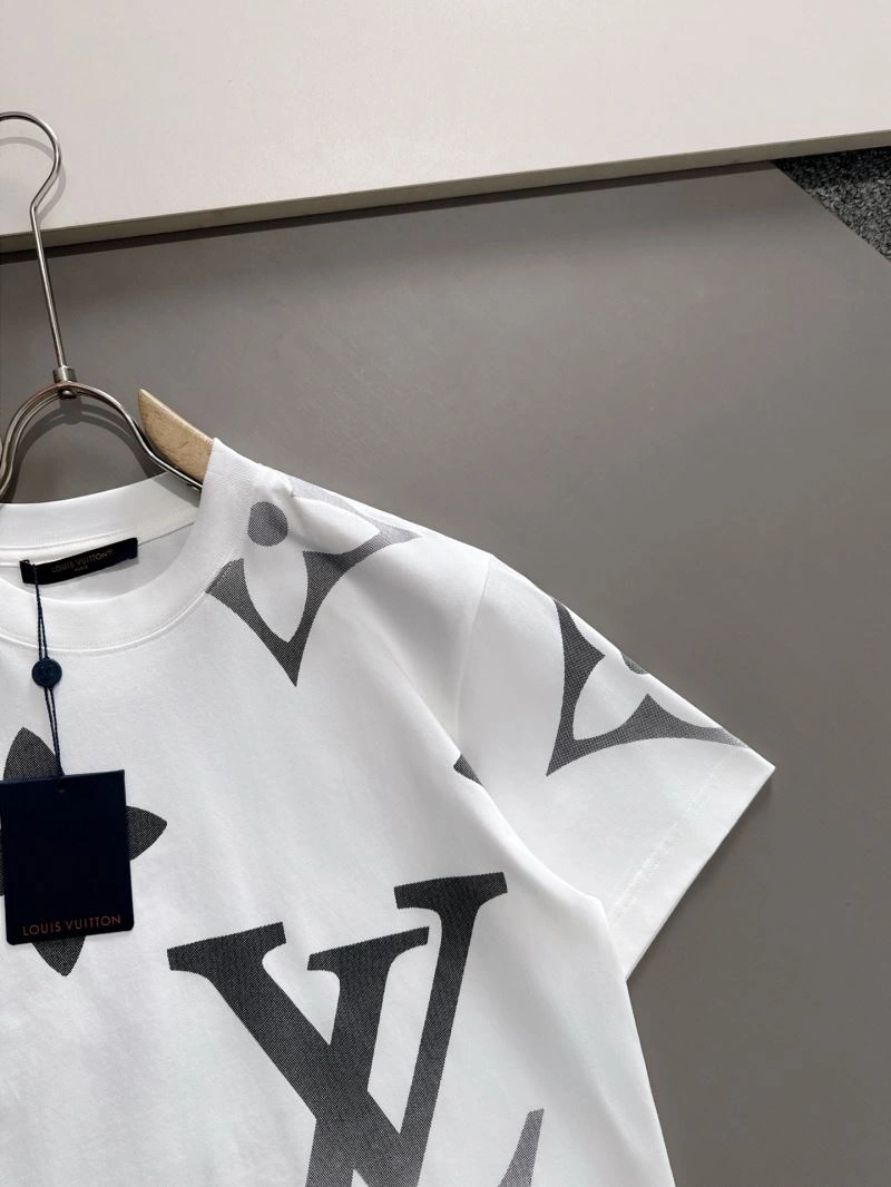 Economical Louis Vuitton T-Shirts