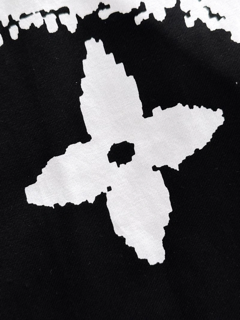 Low-cost Louis Vuitton T-Shirts