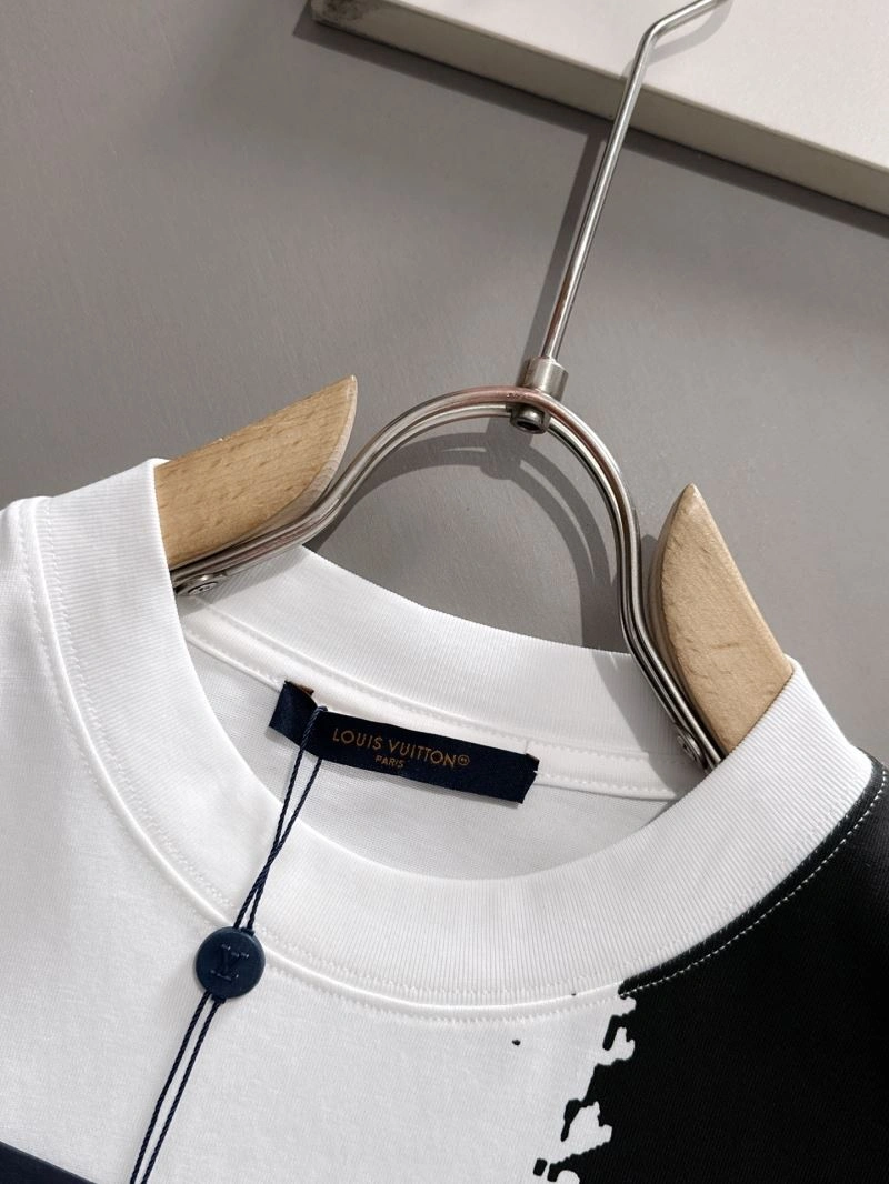 Low-cost Louis Vuitton T-Shirts