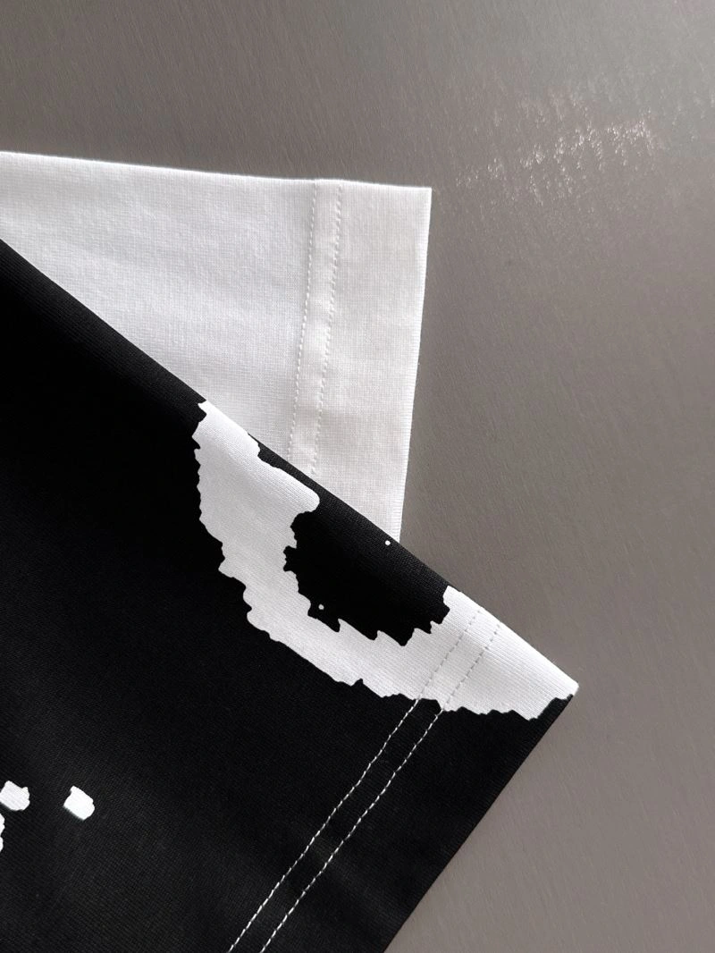 Low-cost Louis Vuitton T-Shirts
