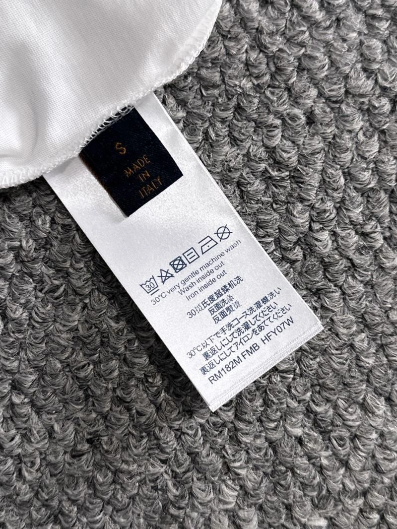 Low-cost Louis Vuitton T-Shirts